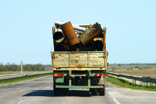Who’s Responsible For Accidents Caused By Unsafe Truck Loading?